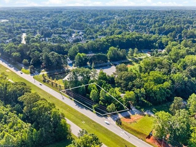 5005 W Wendover Ave, Jamestown, NC 27282