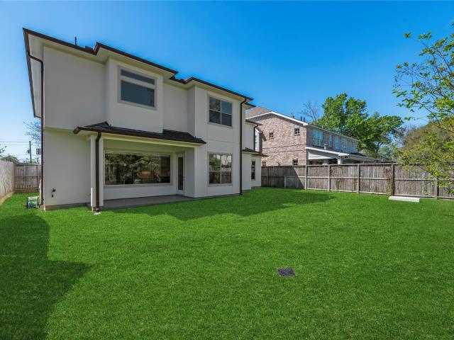 5006 Mayfair St, Bellaire, TX 77401 | MLS #38576 | Compass