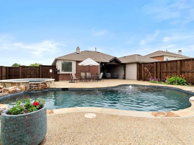 5006 Astor Trl, Sachse, TX 75048
