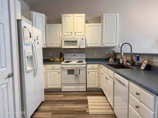 5006 Carleton Drive # Unit 115
