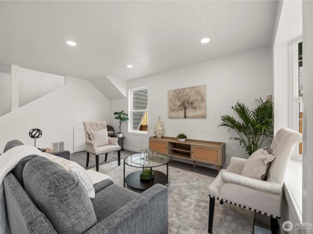 5006 Hyada Blvd NE, Tacoma, WA 98422 | MLS #2551