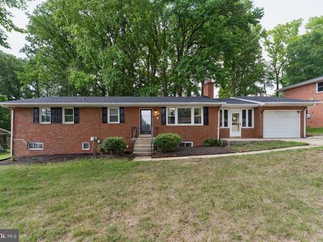 5006 Rayburn Ct, Temple Hills, MD 20748