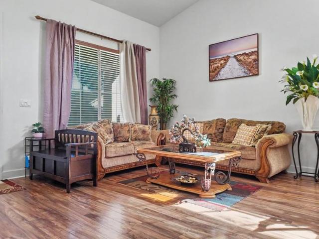 5006 Ridgefield Circle