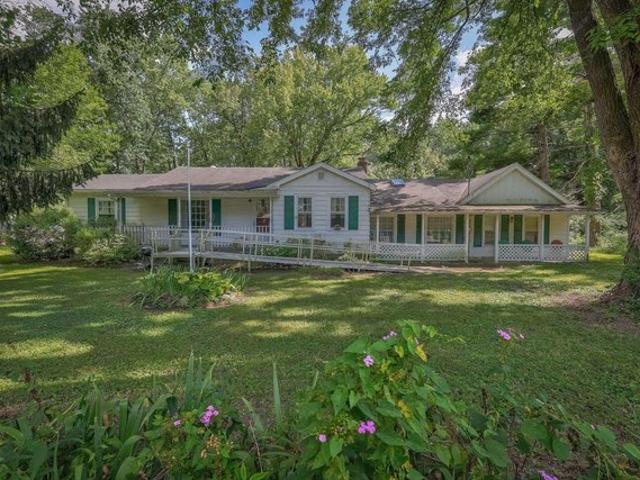 5007 Bassett Ave, Evansville, IN 47715