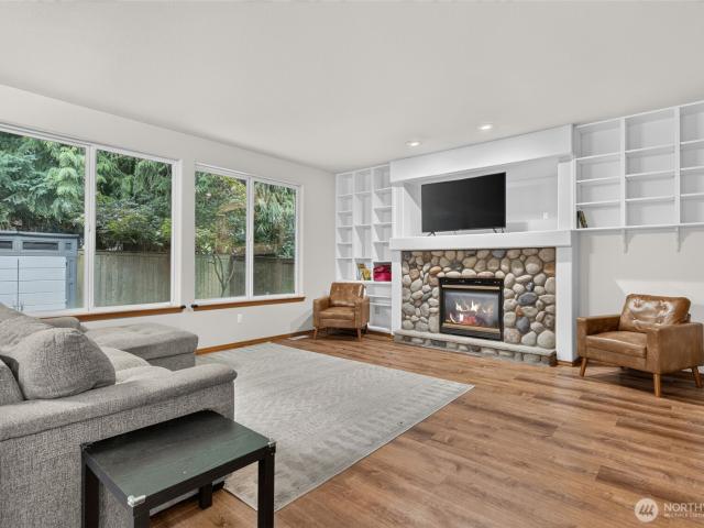 5007 Chambers Creek Loop SE