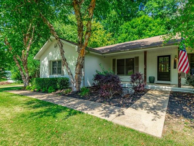 5007 Silver Ln, Apison, TN 37302