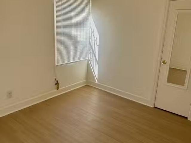 5007 Wall St, Unit 5007 Community Apartment in Los Angeles, CA