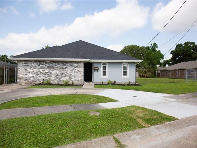 5008 Burke Dr, Metairie, LA 70003 | MLS #2531 | Compass