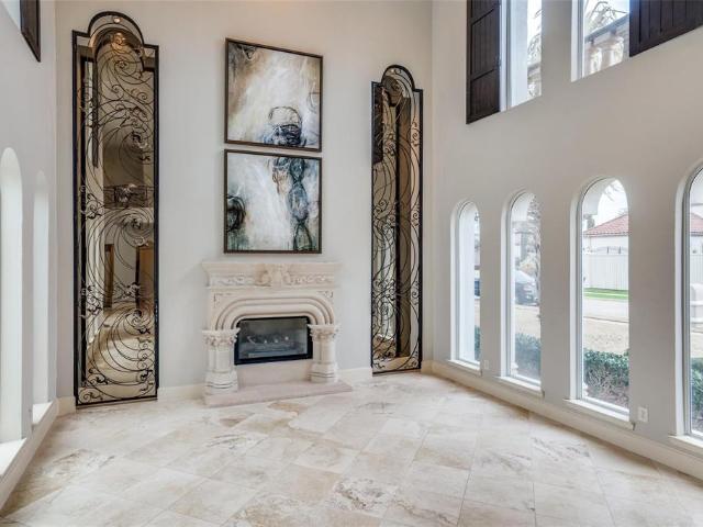 5008 Bellaire Drive