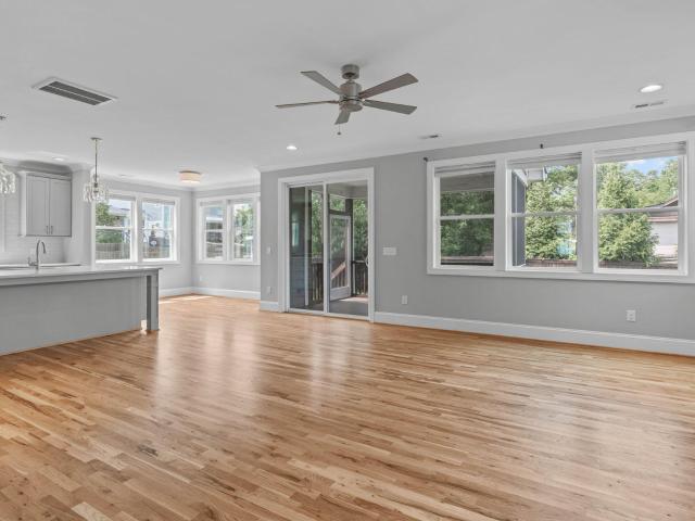 5008 Centerbud Place