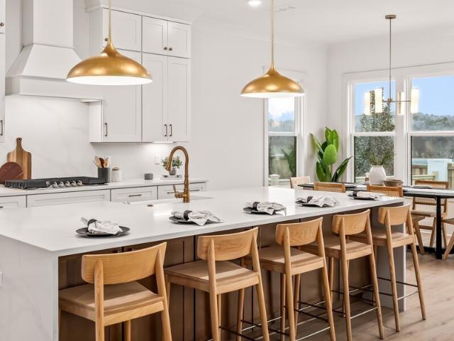 5008 Fairhaven Cir