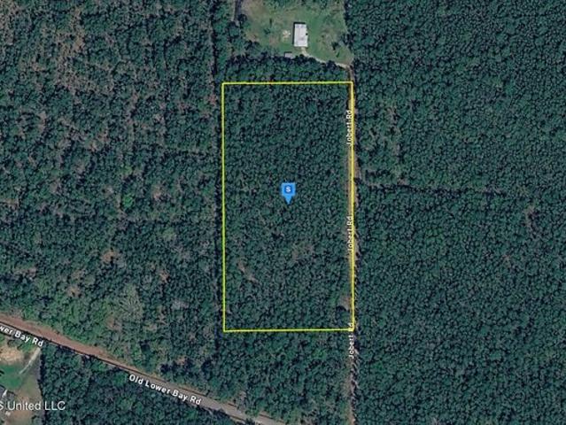 5008 Jobert Rd, Bay Saint Louis, MS 39520