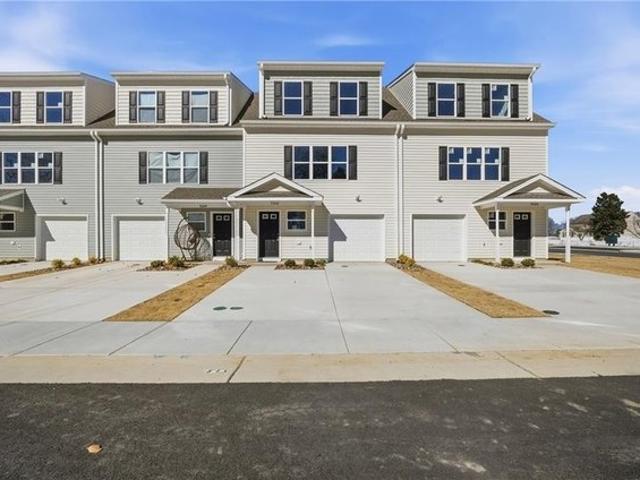5008 Lacy Ct, Suffolk, VA 23434