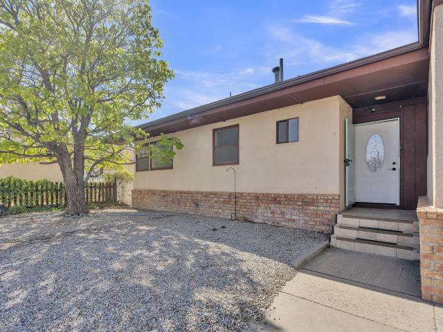 5008 Redlands Road NW