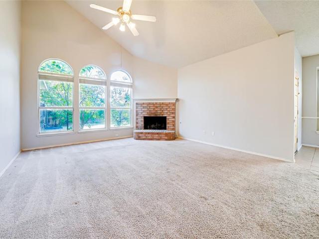 5008 Vineyard Lane