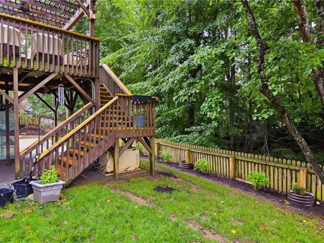 5009 Meadow Hill Court