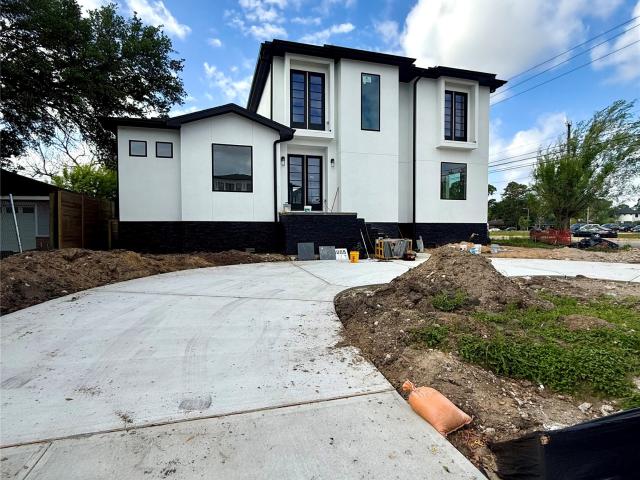 5009 Holt St, Bellaire, TX 77401 | MLS #12748 | Compass