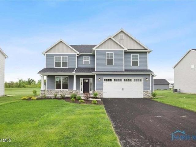 5009 Island Park Blvd, Sylvania, OH 43560