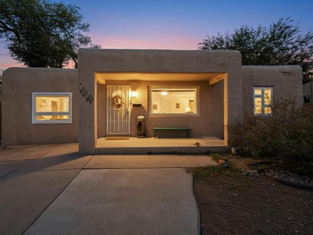 5009 Palo Alto Ave SE, Albuquerque, NM 87108