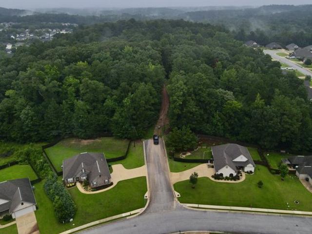 5000 Cypress Hill Rd, Northport, AL 35473