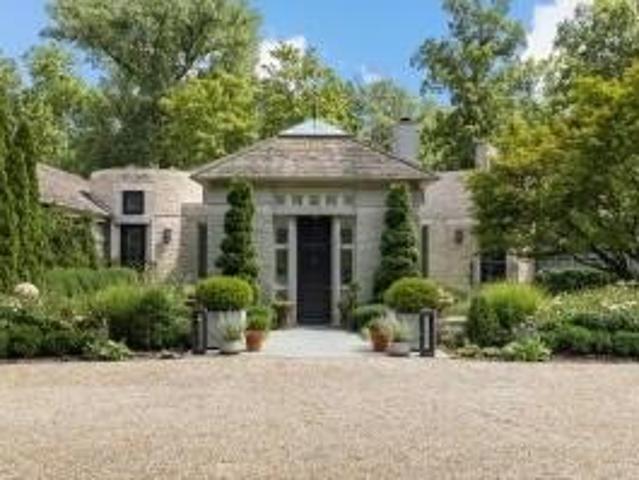 5000 Deer Run Dr, Dublin, OH 43017