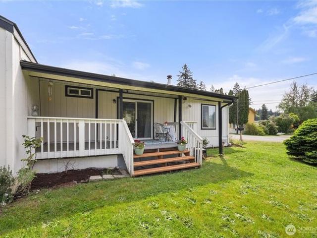 5000 Hansberry St NW, Bremerton, WA 98311