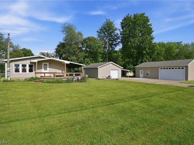 5000 Pymatuning Lake Rd, Andover, OH 44003