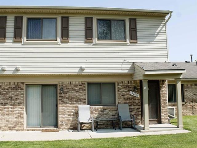 50012 S Angelo Ct, New Baltimore, MI 48047
