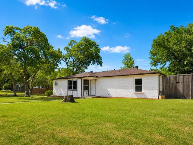 5001 Meadowbrook Drive