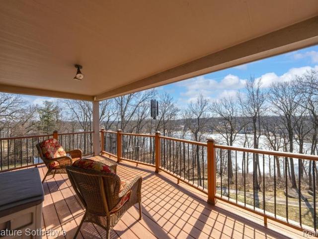 5001 Forest Valley