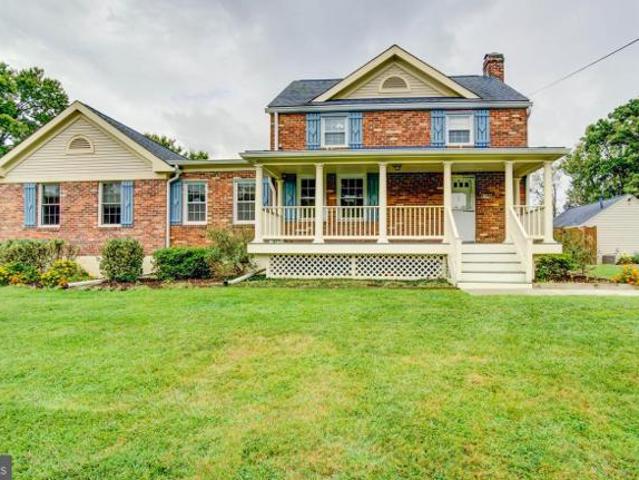 5001 Grafton St, Alexandria, VA 22312