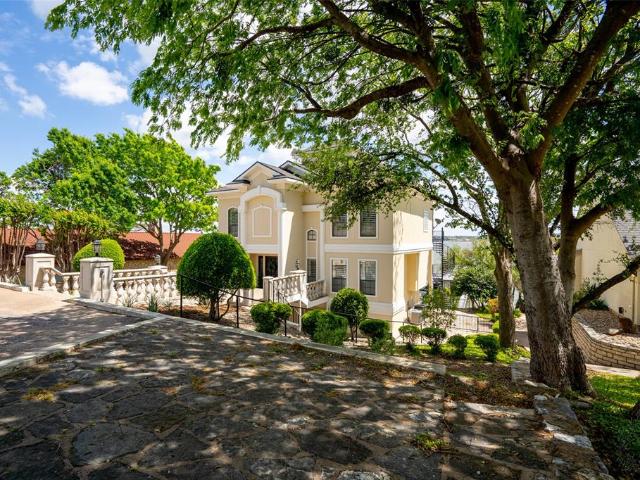 5001 Rio Vista Drive