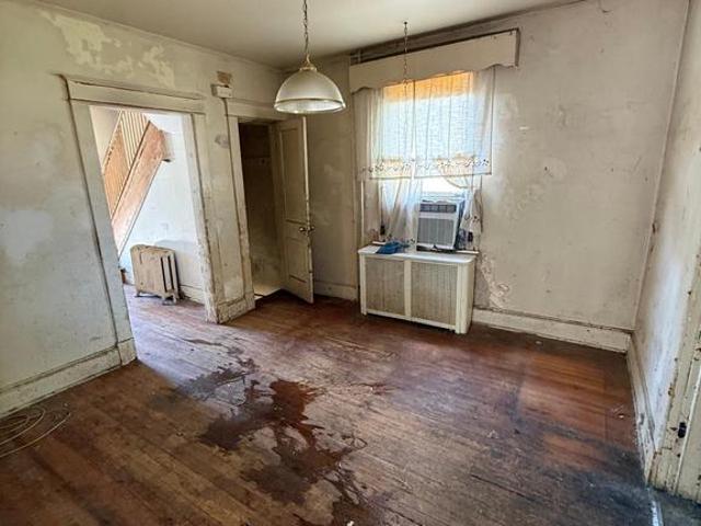 5001 Ross Road