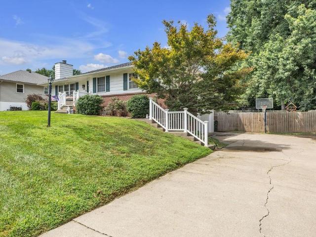 5001 Stonecrest Terrace