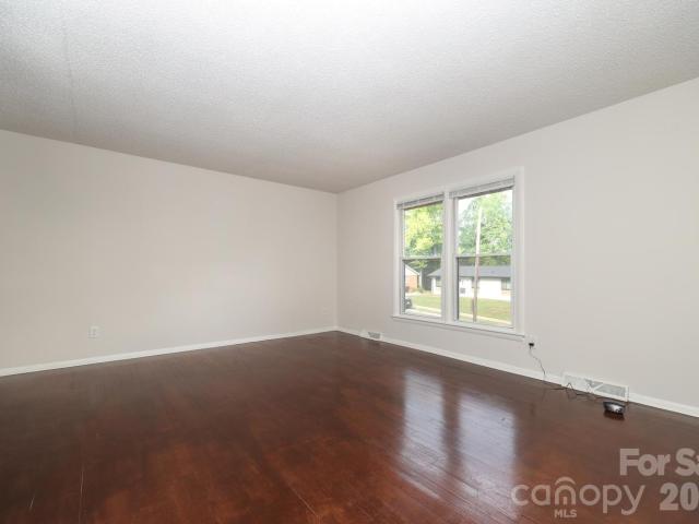 5001 Springview Road