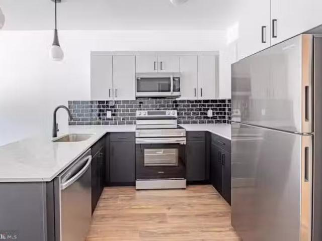 5001 Umbria St #U412, Philadelphia, PA 19128 MLS PAPH2617136