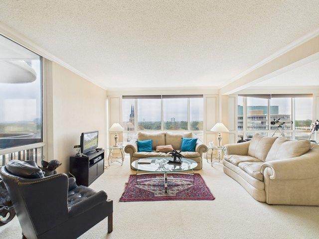 5001 Woodway Dr Unit 1104, Houston, TX 77056