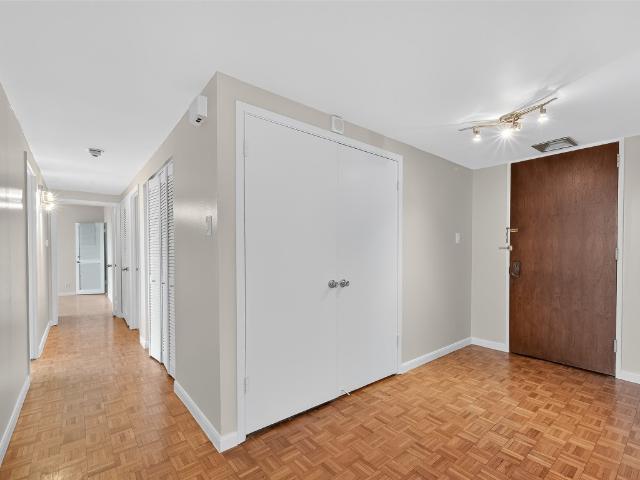 5001 Woodway Drive 1804