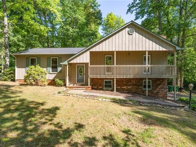 5001 Wrangler Dr, Winston Salem, NC 27101