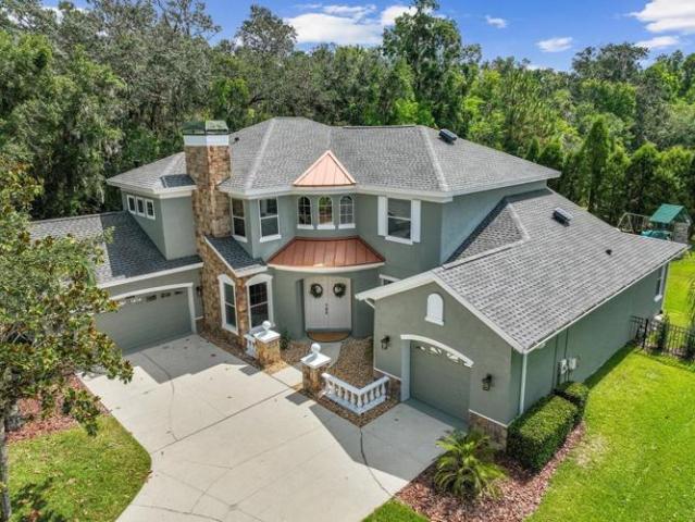 5002 Tari Stream Way, Brandon, FL 33511
