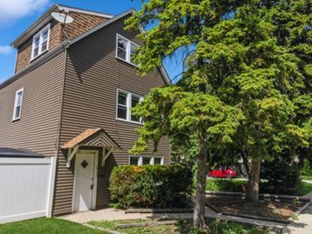 5002 W Gunnison St, Unit 3, Chicago, IL 60630 | MLS #12619 | Compass