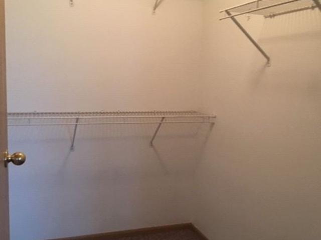5002 16th Ave S 1 Bedroom Apartment for Rent at 5002 16th Ave S, Fargo, ND 58103 Willow Park