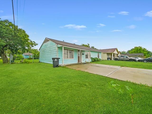5003 Ridgeway Drive