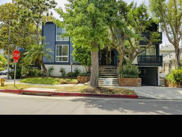5003 Westpark Dr, Unit 203, Valley Village, CA 91601 | MLS #260003