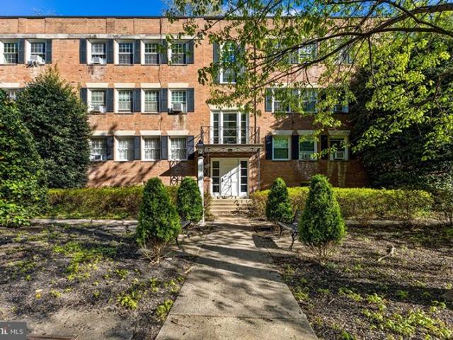 5003 10th St S Apt 5, Arlington, VA 22204