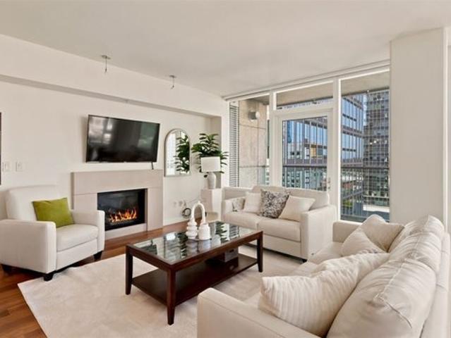 500 106th Ave NE Unit 1501, Bellevue, WA 98004