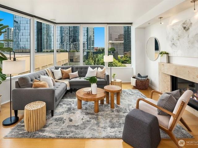 500 106th Ave NE Unit 905, Bellevue, WA 98004