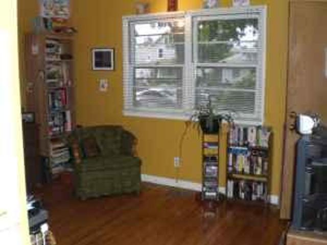 $500 / 1br Apt for rent 2219 E St. map