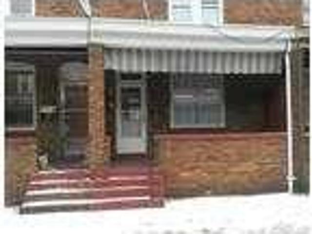 $500 / 2br Brick Townhouse w/2 Bedrooms 1 Bath For Rent
