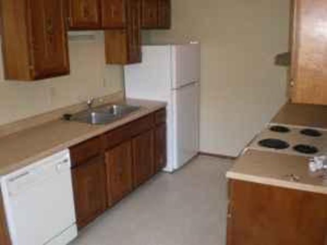 $500 / 2br 2 BR w/ Lots of Sunlight & Wood Floors 2310 Garfield map